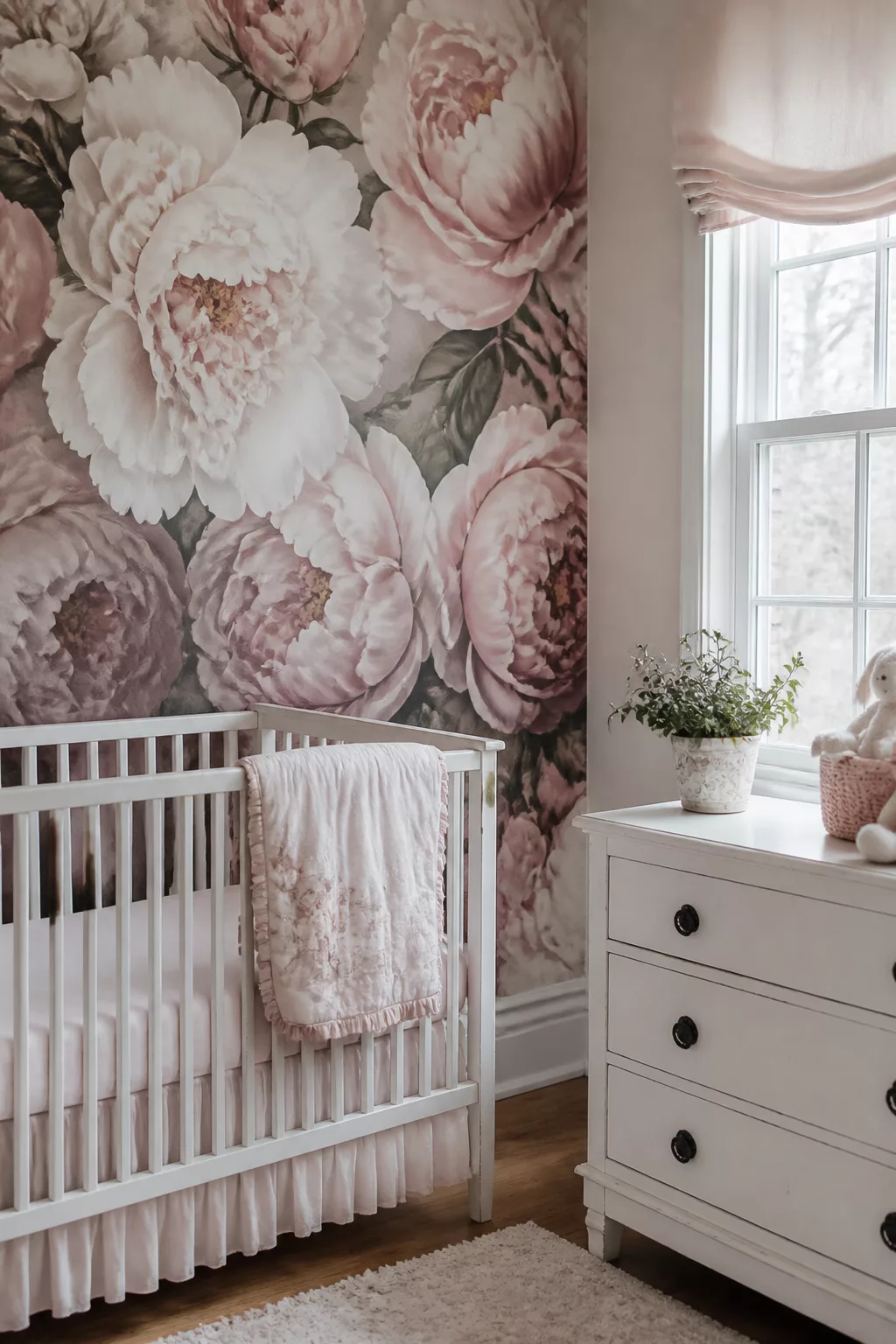 21 Baby Girl Nursery Floral Wallpapers to Inspire You
